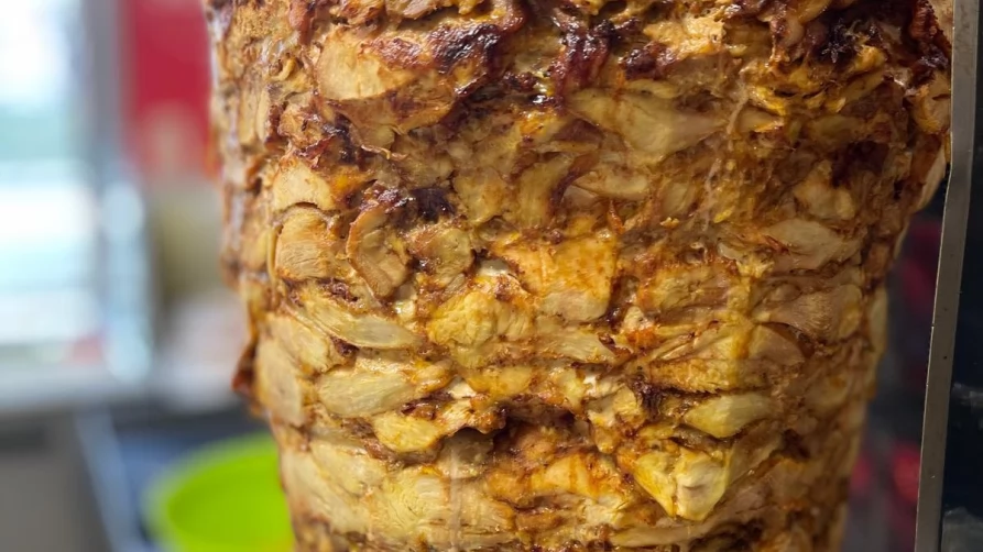 SABA KEBAB z Tczewa wprowadza kraftowy kebab z kurczaka! Nowością jest ...