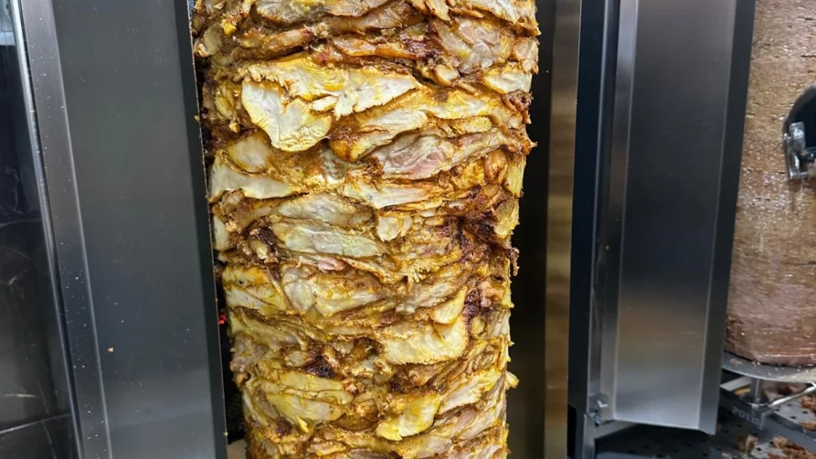 SABA KEBAB z Tczewa wprowadza kraftowy kebab z kurczaka! Nowością jest ...