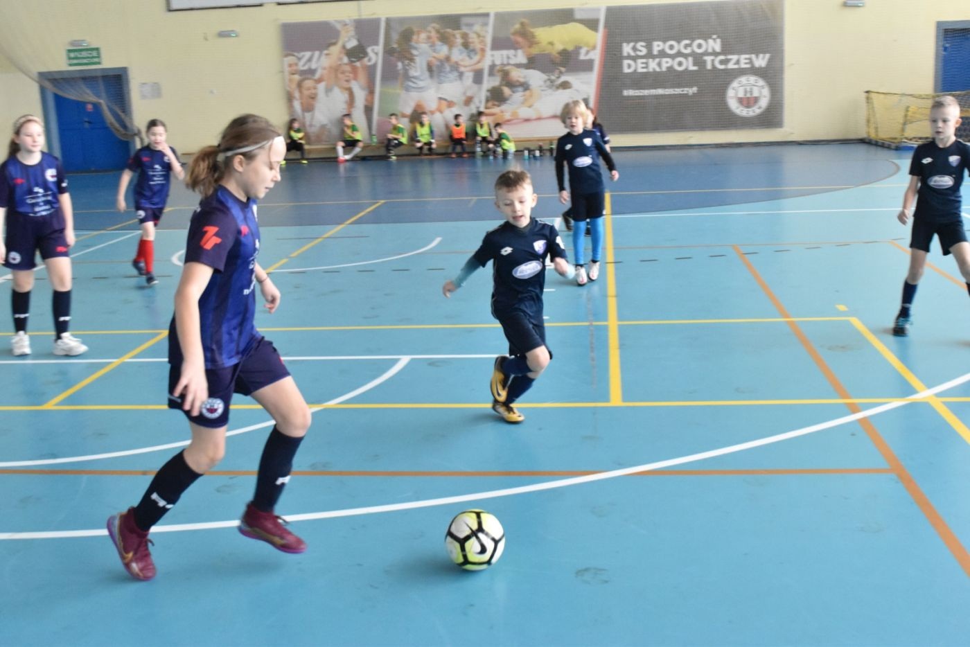 Piłkarskie zmagania podczas Ferii z PCS! - Tcz.pl - Sport