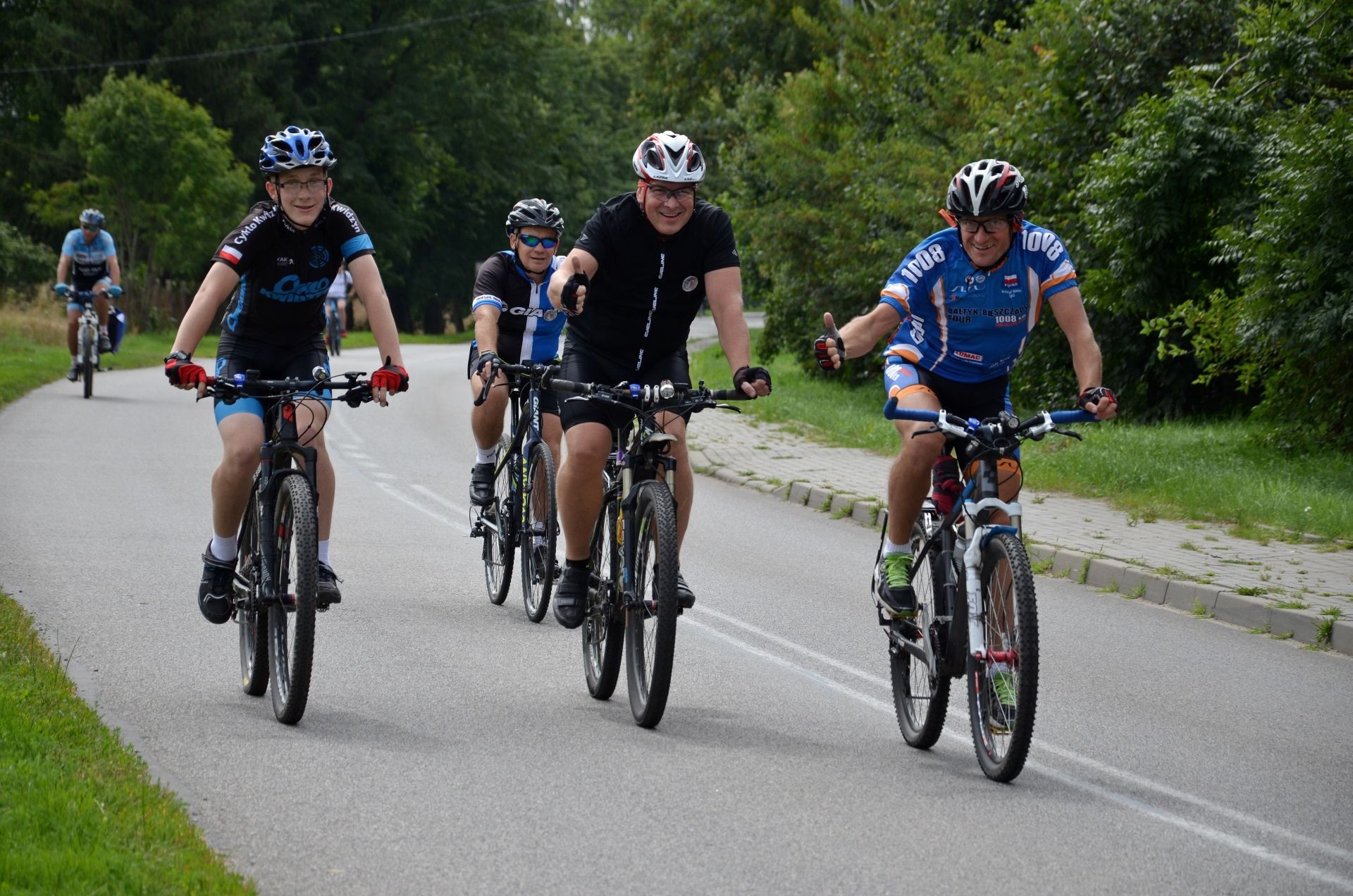 Przejechał 3. Kociewsko-Powiślański Rajd Rowerowy - Tcz.pl - Aktualności